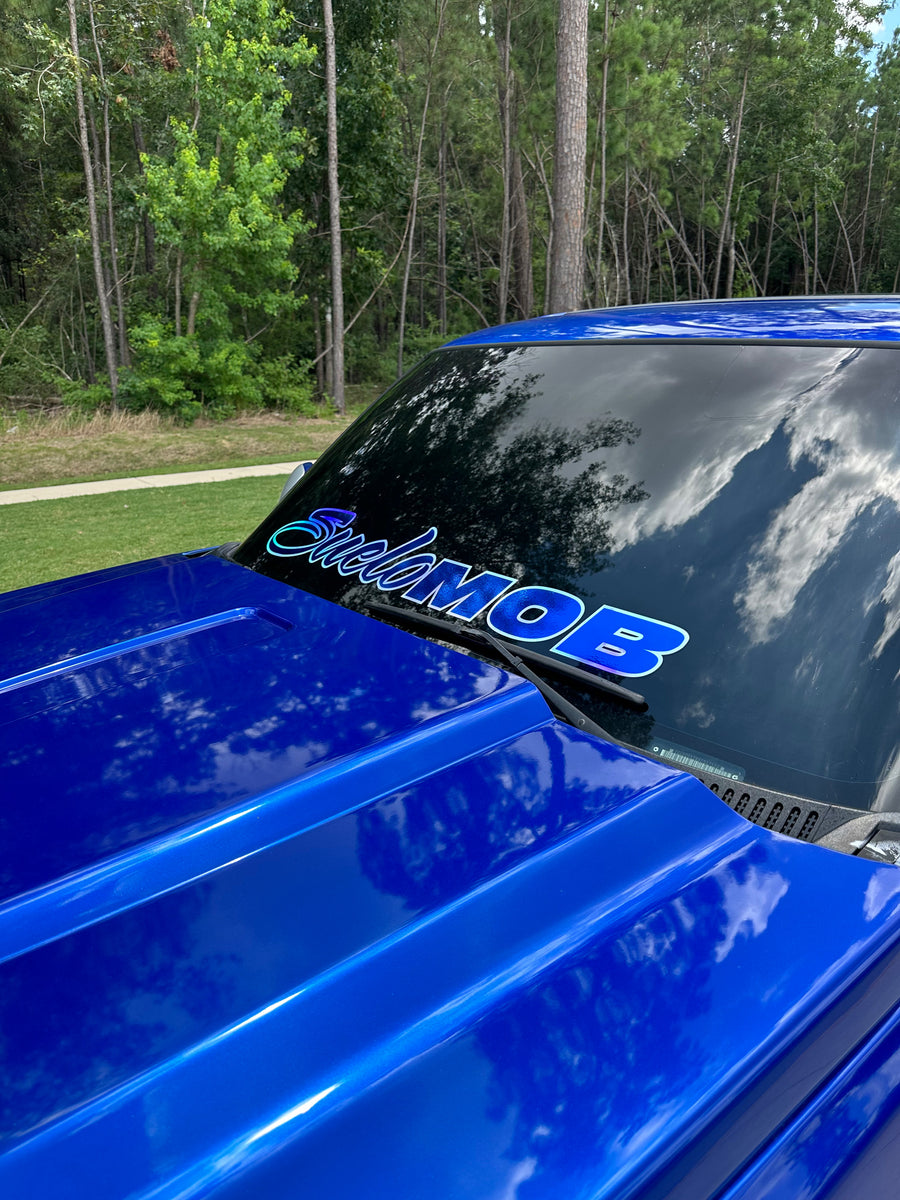 SueloMob Windshield Decal (Custom Color w/ Holographic Outline) – SueloMOB