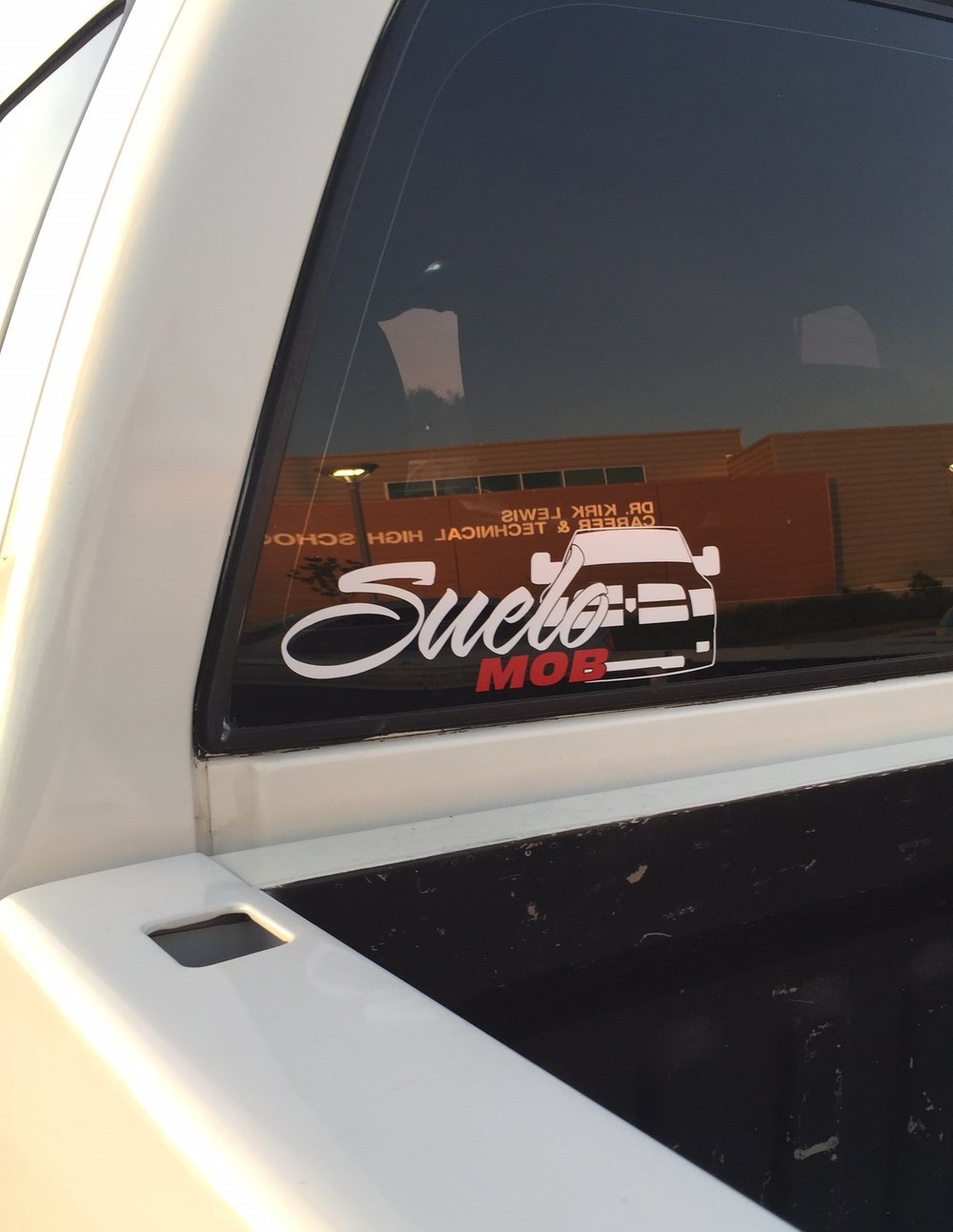 09-18 Ram Decal – SueloMOB